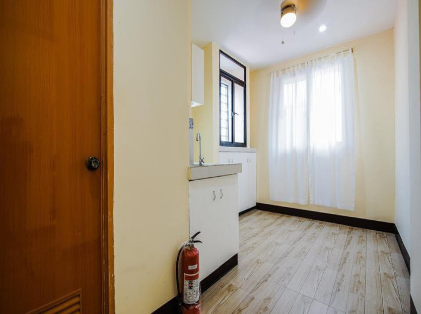 8 Studio Units 3-Storey Apartment Building For Sale In Palmera Spring ...