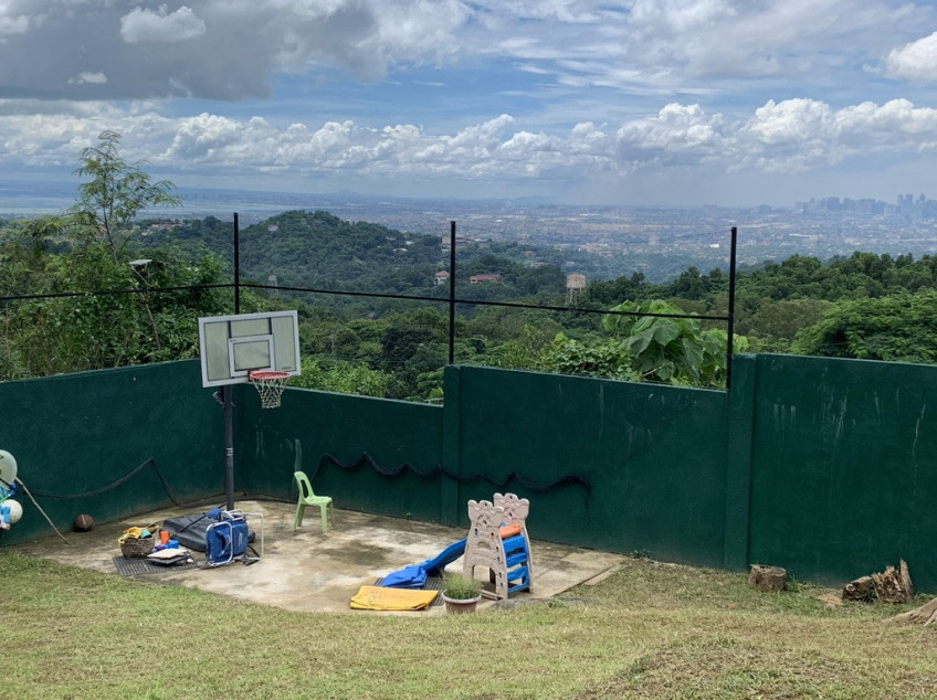 House And Lot In Antipolo With Overlooking Views