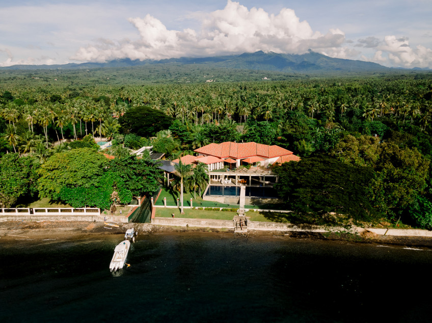 Dauin Beach Villa For Sale In Negros Oriental