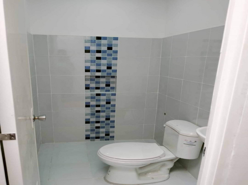 Brand New Affordable Towmhouse In Las Piñas City Near Alabang