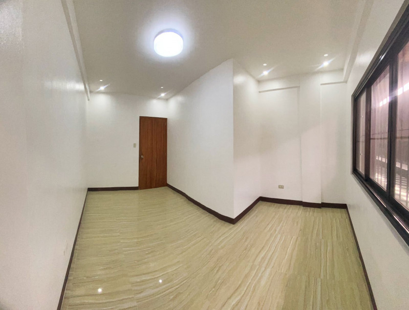 Townhouse Paciano In Calamba, Laguna