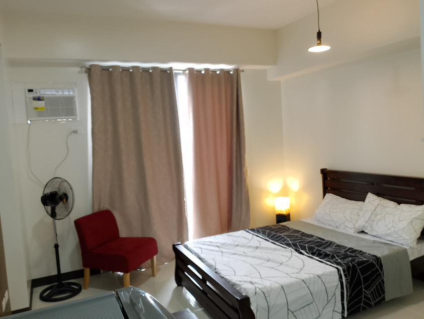 Studio Type Condominium In Sta. Rosa, Laguna