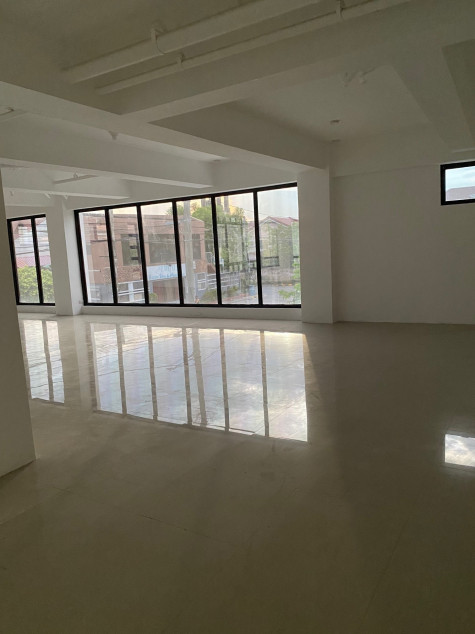 Commercial/Residential Building In Pasig
