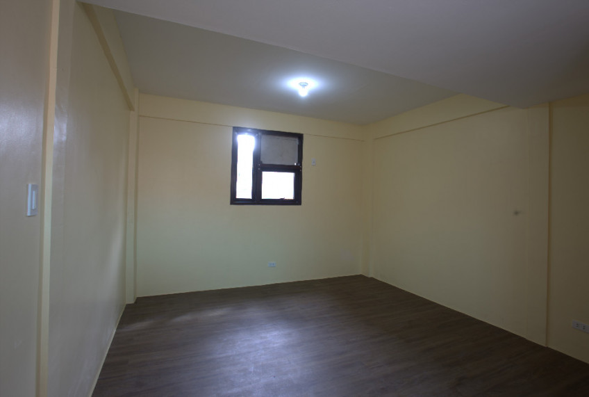 Cozy 24 SQM Apartment For Rent In Prime Manila Location | 3-Storey Building