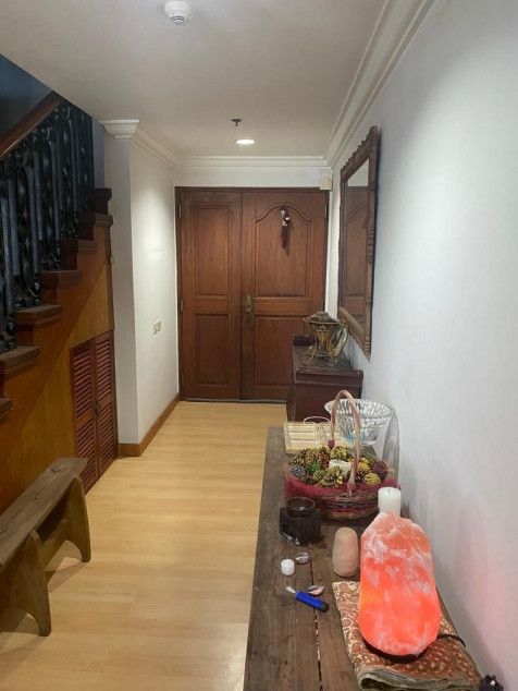 FOR SALE: 3 BR Bi-level unit in Renaissance 1000