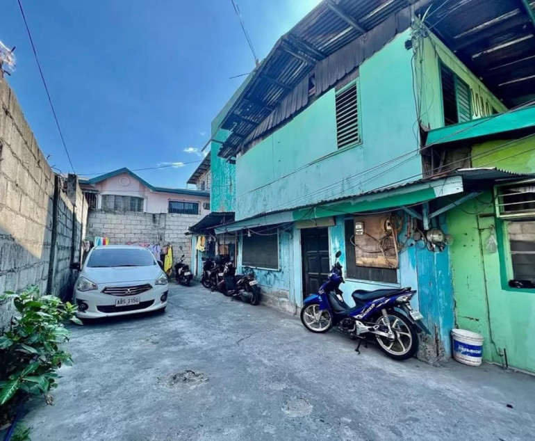 Residential Building Plus Old House For Sale With Income East Rembo Taguig