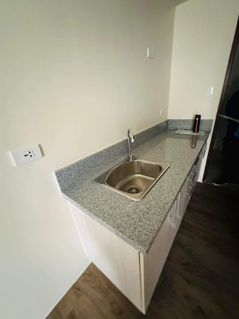 Studio Unit For Rent Along Sta. Rosa-Tagaytay Road