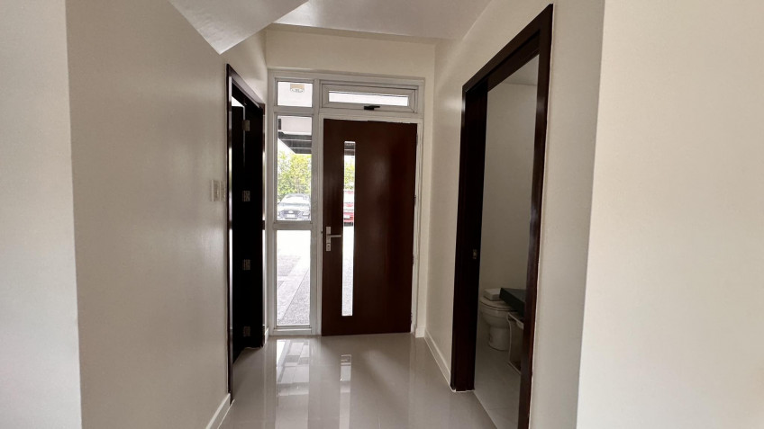 68 Roces TOWNHOUSE FOR SALE in Diliman Quezon City near Tomas Morato ...