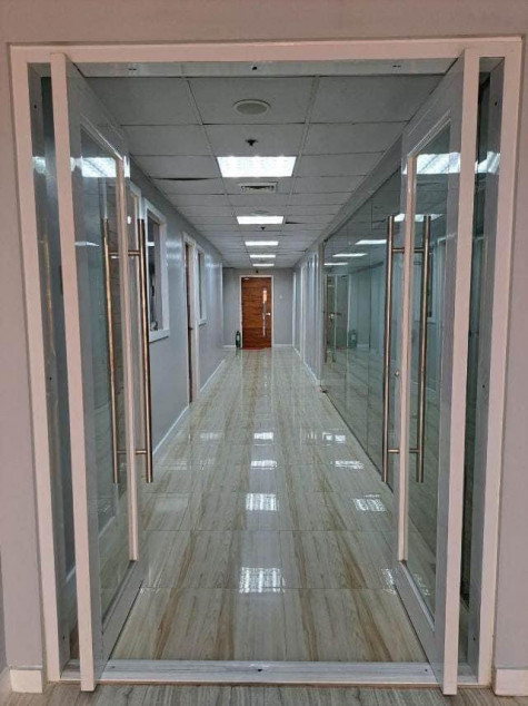 220M - 6th Storey Office Building FOR SALE in Mandaluyong