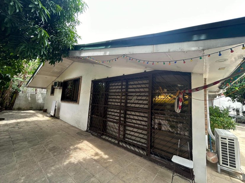 332 SQM Exclusive 3 BR Corner House & Lot In Brookside, Cainta Rizal