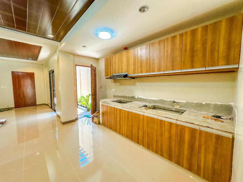 Brand new and built to impress Single Attached House in Pilar Village ...