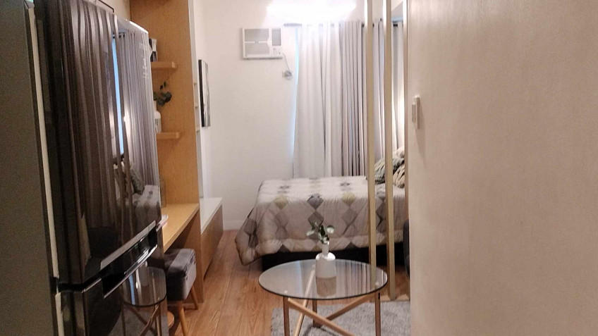 Studio Type With Balcony In Arc Towers Cebu