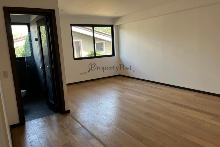 7 Bedroom House for sale in Bayanan, Metro Manila