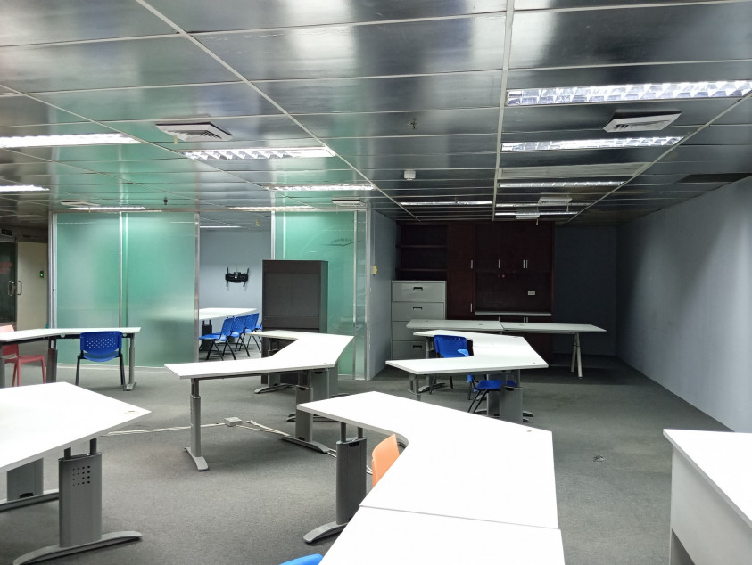 For Rent: Office in Kepwealth Center, Cebu Business Park