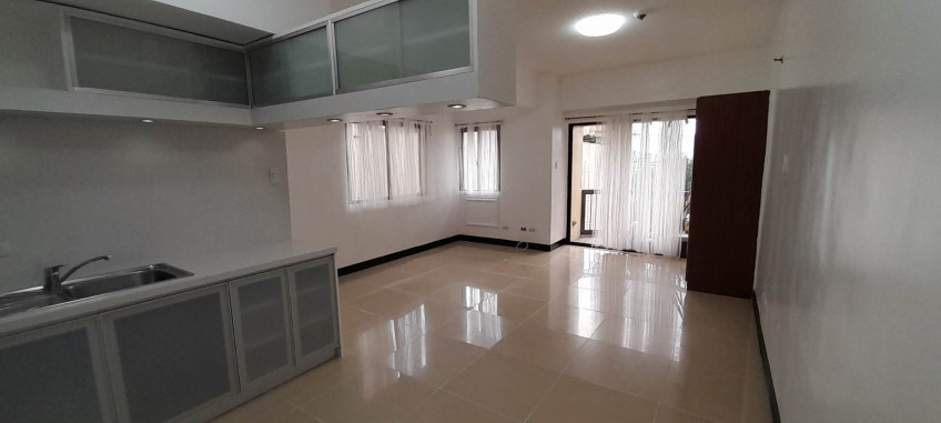 Studio Unit With Parking At El Jardin Del Presidente, Sgt. Esguerra ...