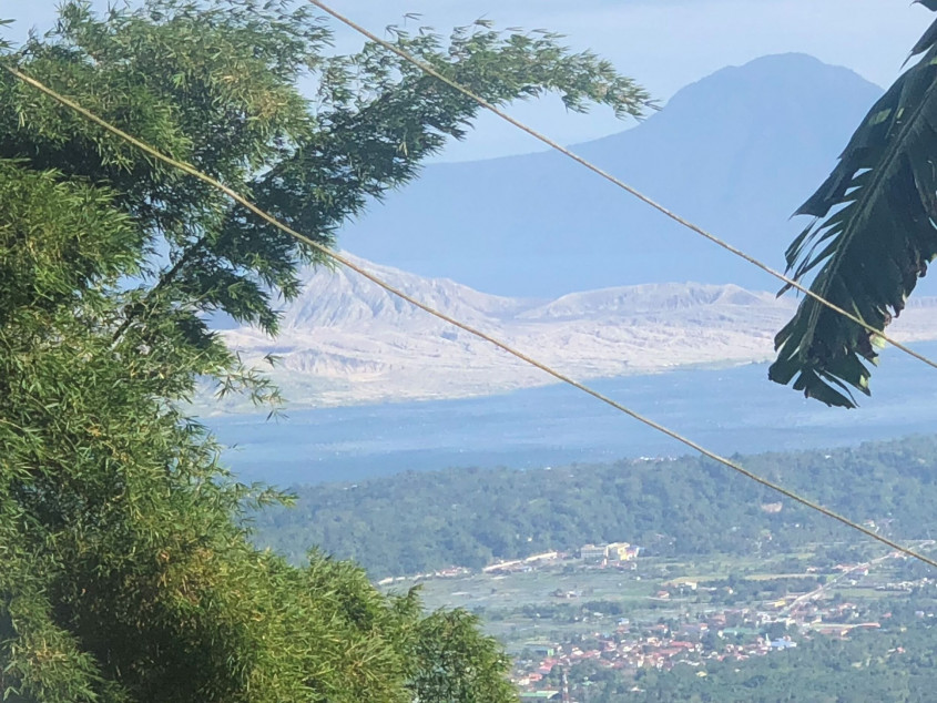 For Sale: 1,624 sqm Vacant Lot Overlooking Taal Lake, Tagaytay