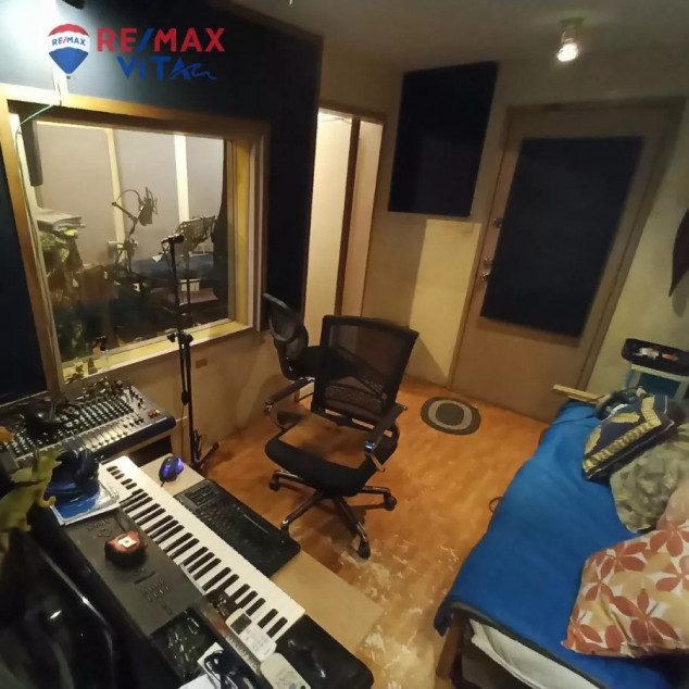 House & Lot in Project 4, Quezon City with Recording Studio