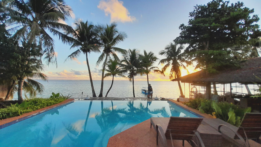 BEACH FRONT RESORT SIARGAO ISLAND