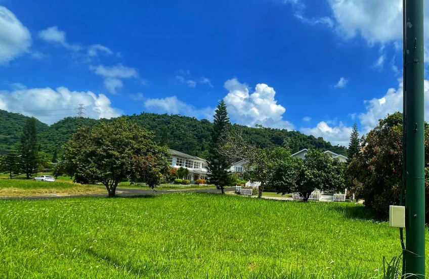 The Verandas, Large Corner Lot, Tagaytay Highlands (Tanauan, Batangas)