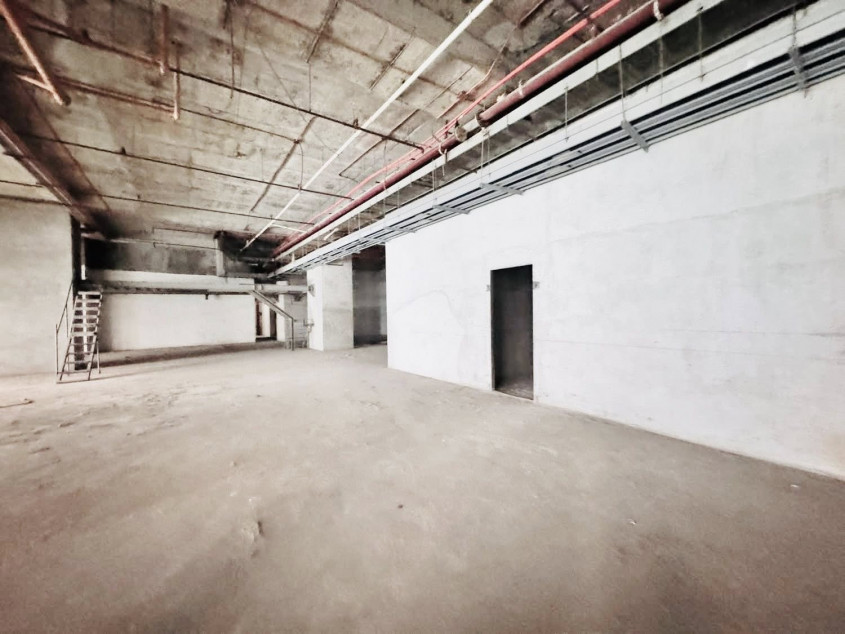 For Rent / Lease: Bare Commercial Space in EDSA, Diliman, QC