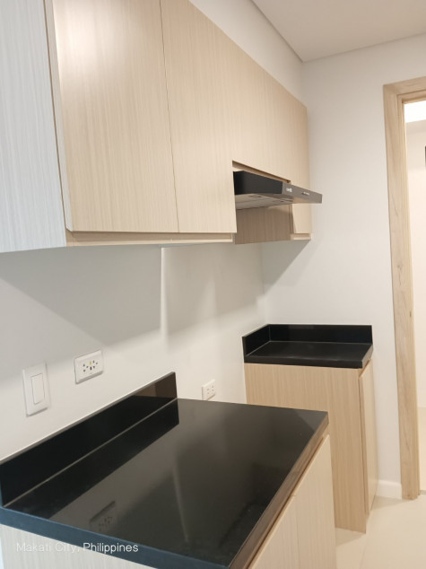FOR SALE — 1BR Luxury Condo in Callisto Tower 1, Makati Circuit